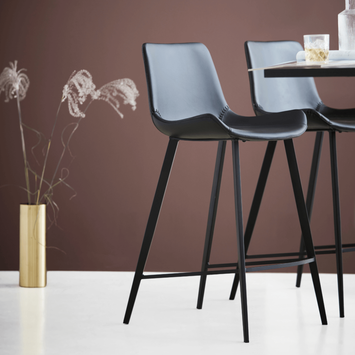 Barstole | Elm Living | Shop boligstylistens favoritter her